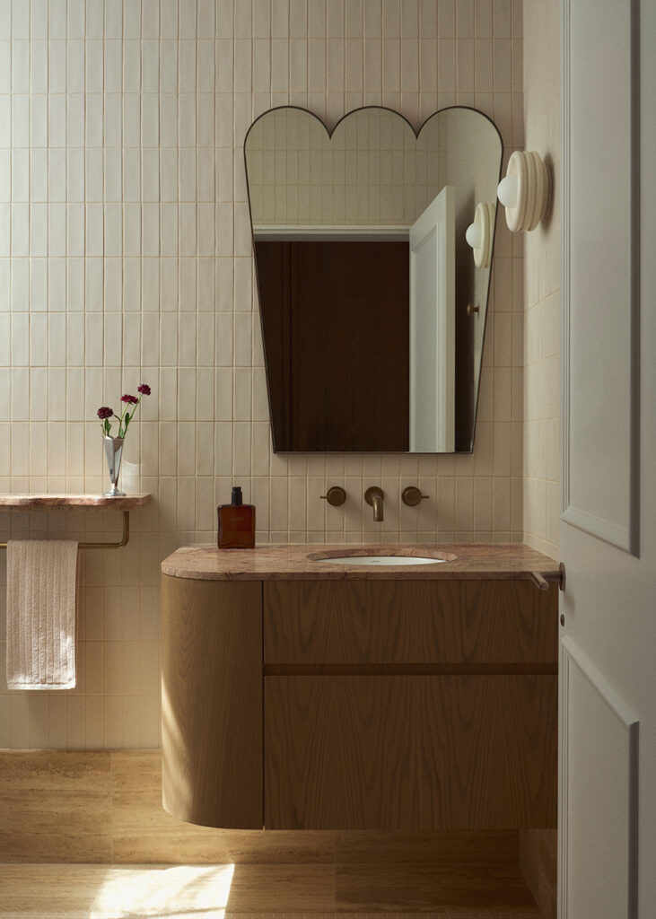 Latimer Residence • Tom Mark Henry